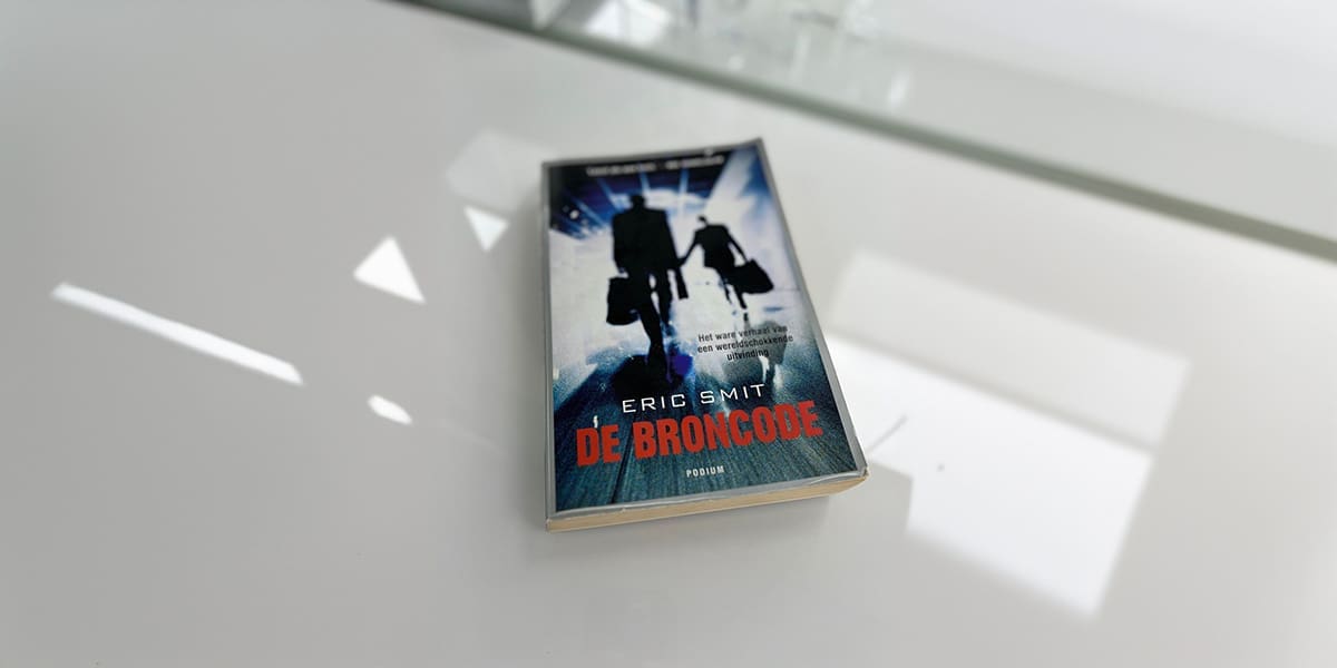 Win het boek "De Broncode" bij Escrow4all